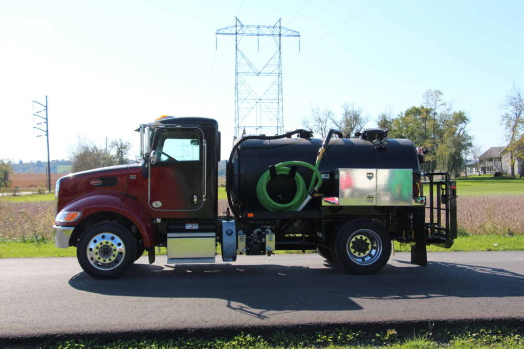 Portable Restroom Service Units - Pik Rite